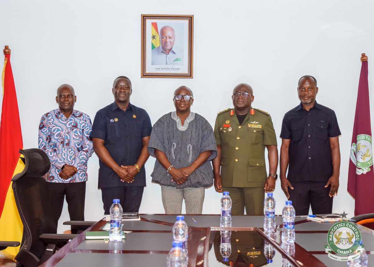 Pharmacy Council pays a courtesy call on NACOC - Narcotics Control ...